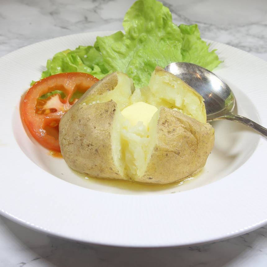 Bakad potatis i mikron – Lindas Bakskola